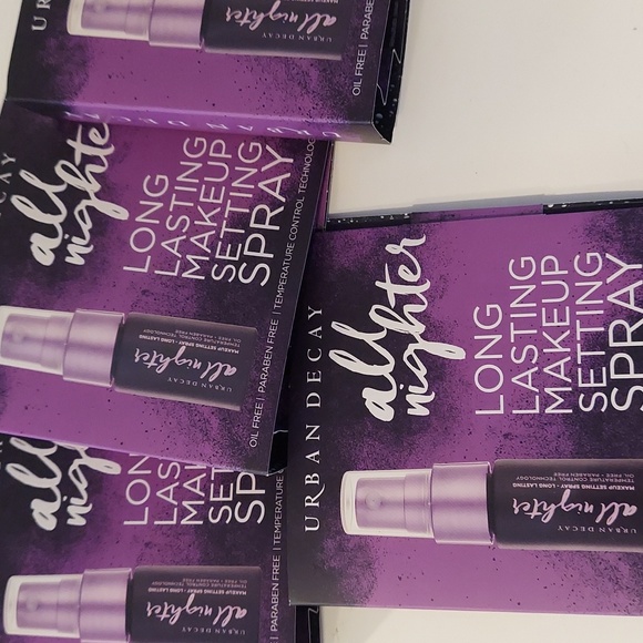 Urban Decay | Makeup | Setting Spray | Poshmark